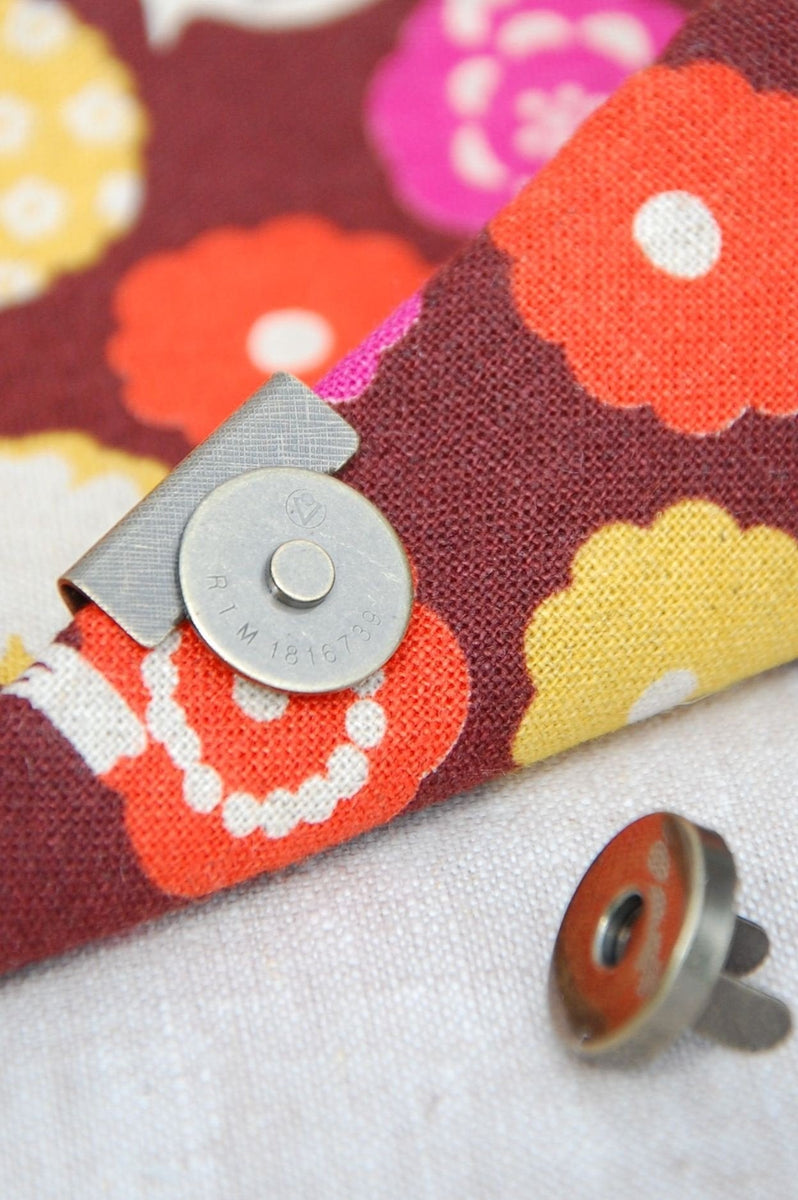 Magnetic Bag Edge Clasp - Antique Brass – The Eternal Maker